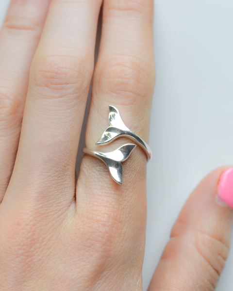 Sterling Silver Adjustable Fish Tail Ring – Silver and Ivy